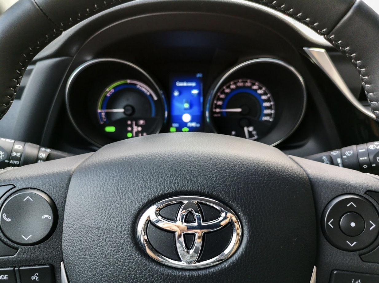 DIY Toyota Corolla Check Engine Light Diagnosing Process | Auto Upkeep Blog